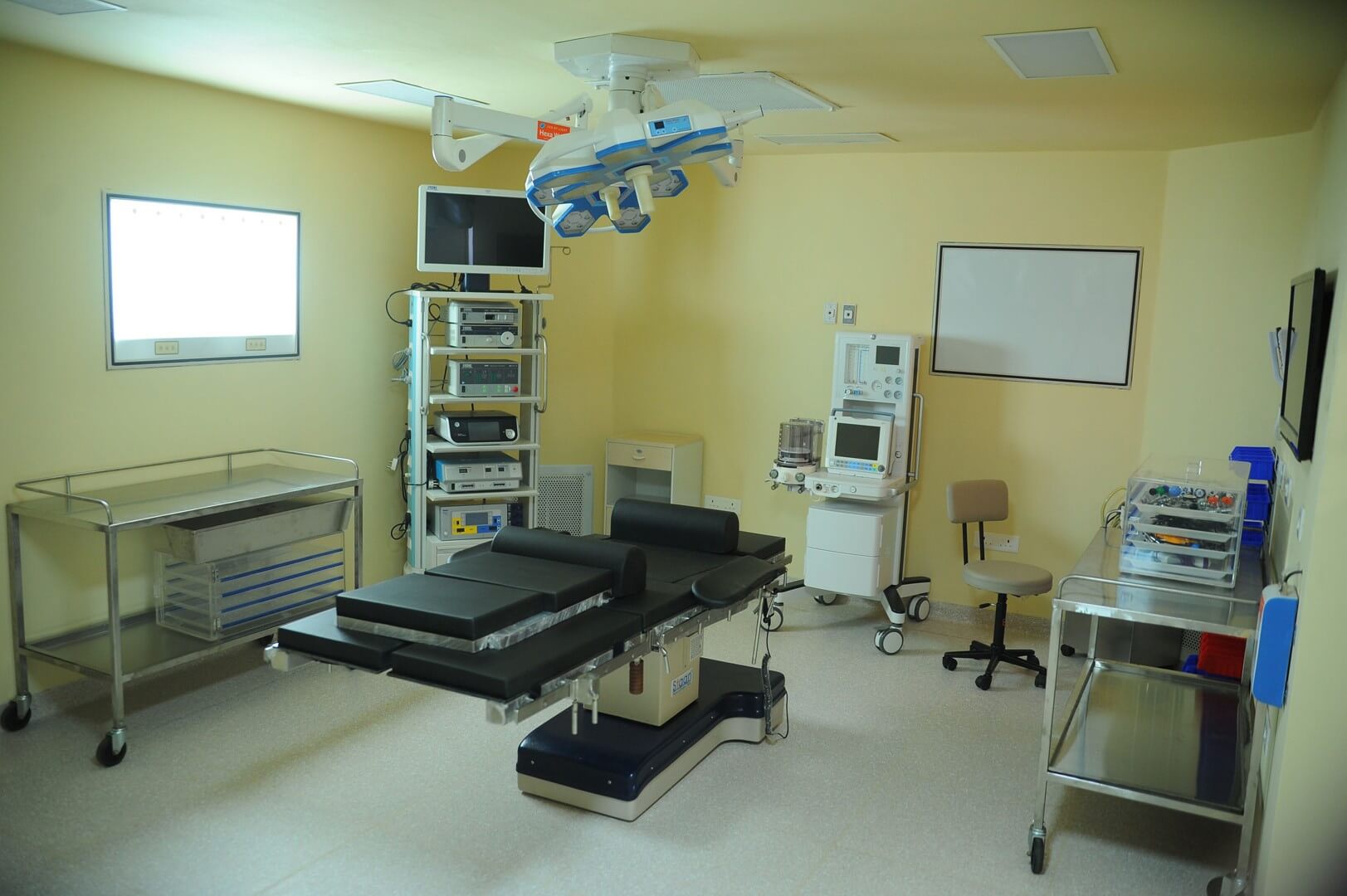 Ved Hospital, Ahmedabad - Kunal Shah Architects